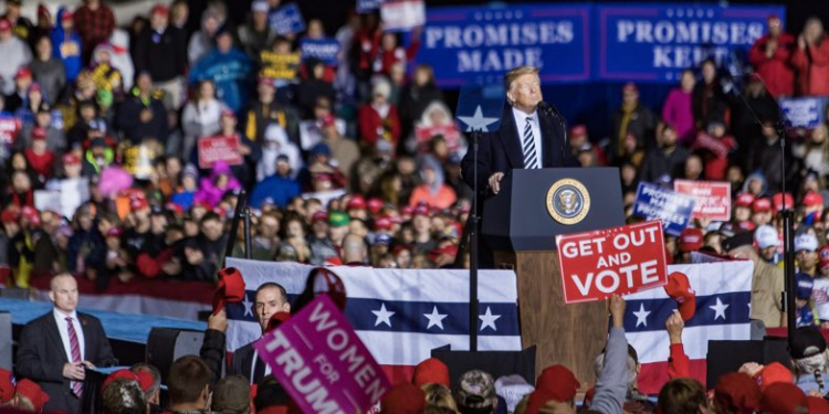 Trump Signs Executive Order On Mail-In Voting